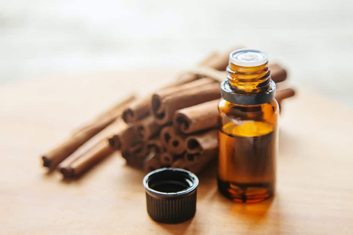 How To Make And Use Cinnamon Extract - Foods Guy