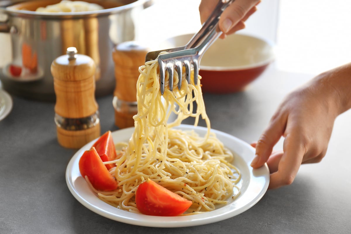 How Long Can Pasta Sit Out Before It Gets Sticky or Bad?