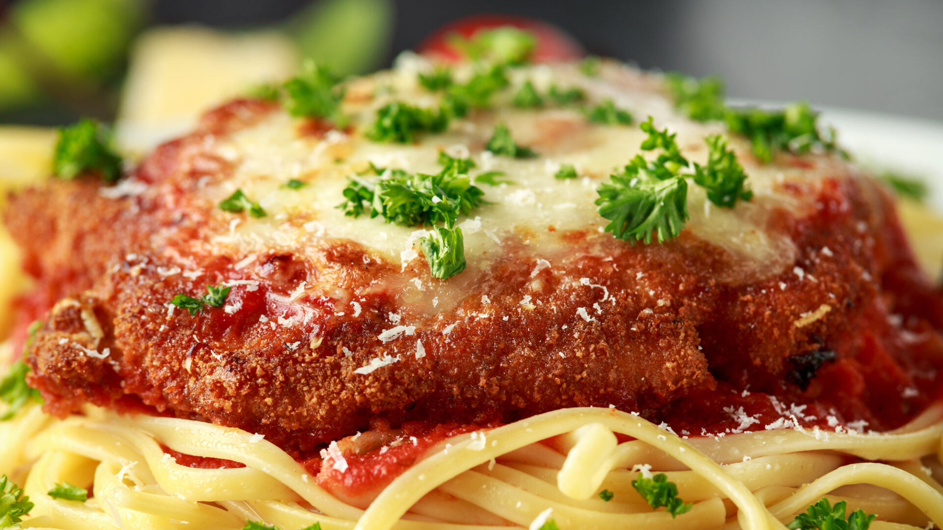 7 Best Chicken Parmesan Wine Pairings - Foods Guy