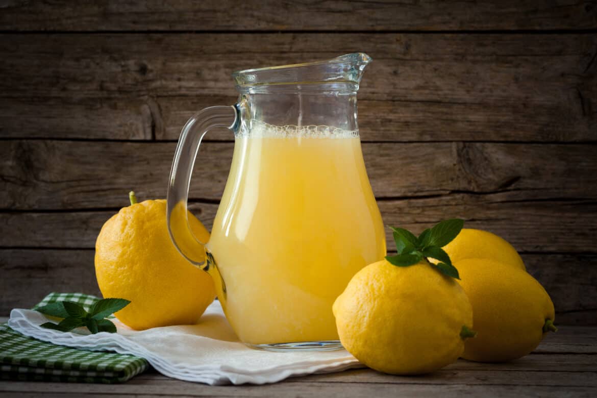 Why You Need To Try Dill Pickle Lemonade (With Recipe)