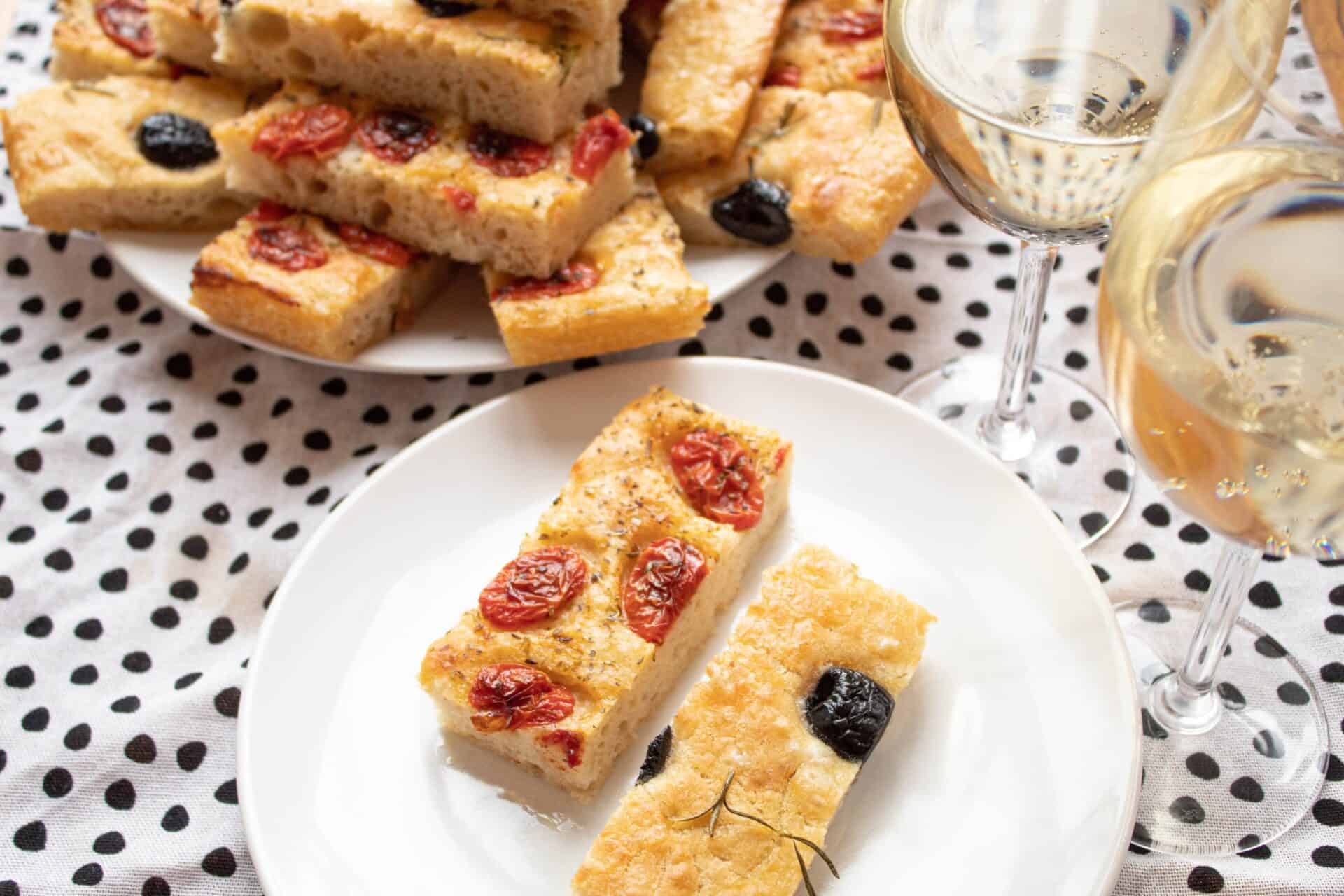 How To Reheat Focaccia - Foods Guy