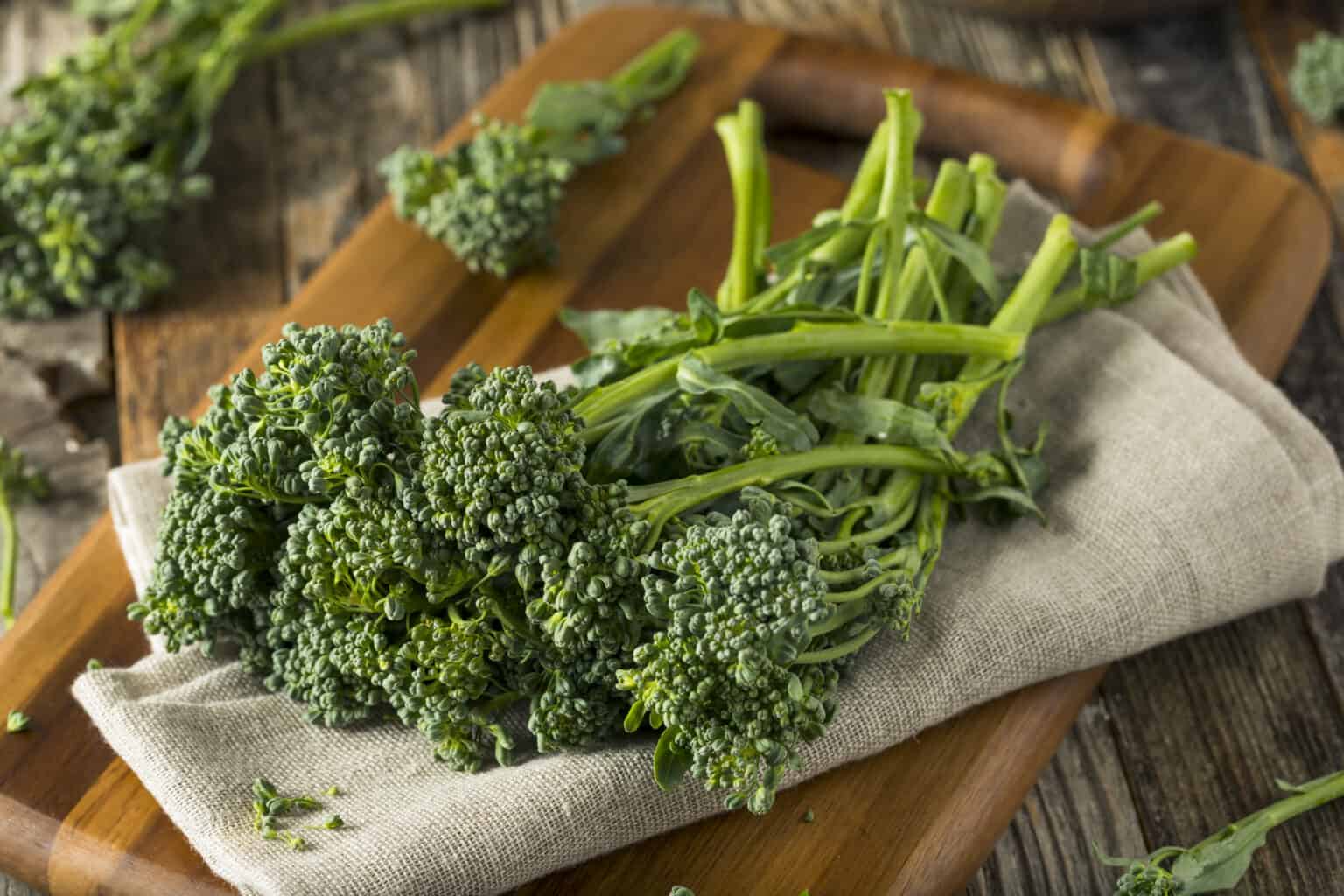 How To Store Broccolini - Foods Guy