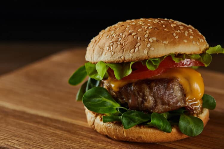 Common Burger Sizes (With Pictures / Charts)