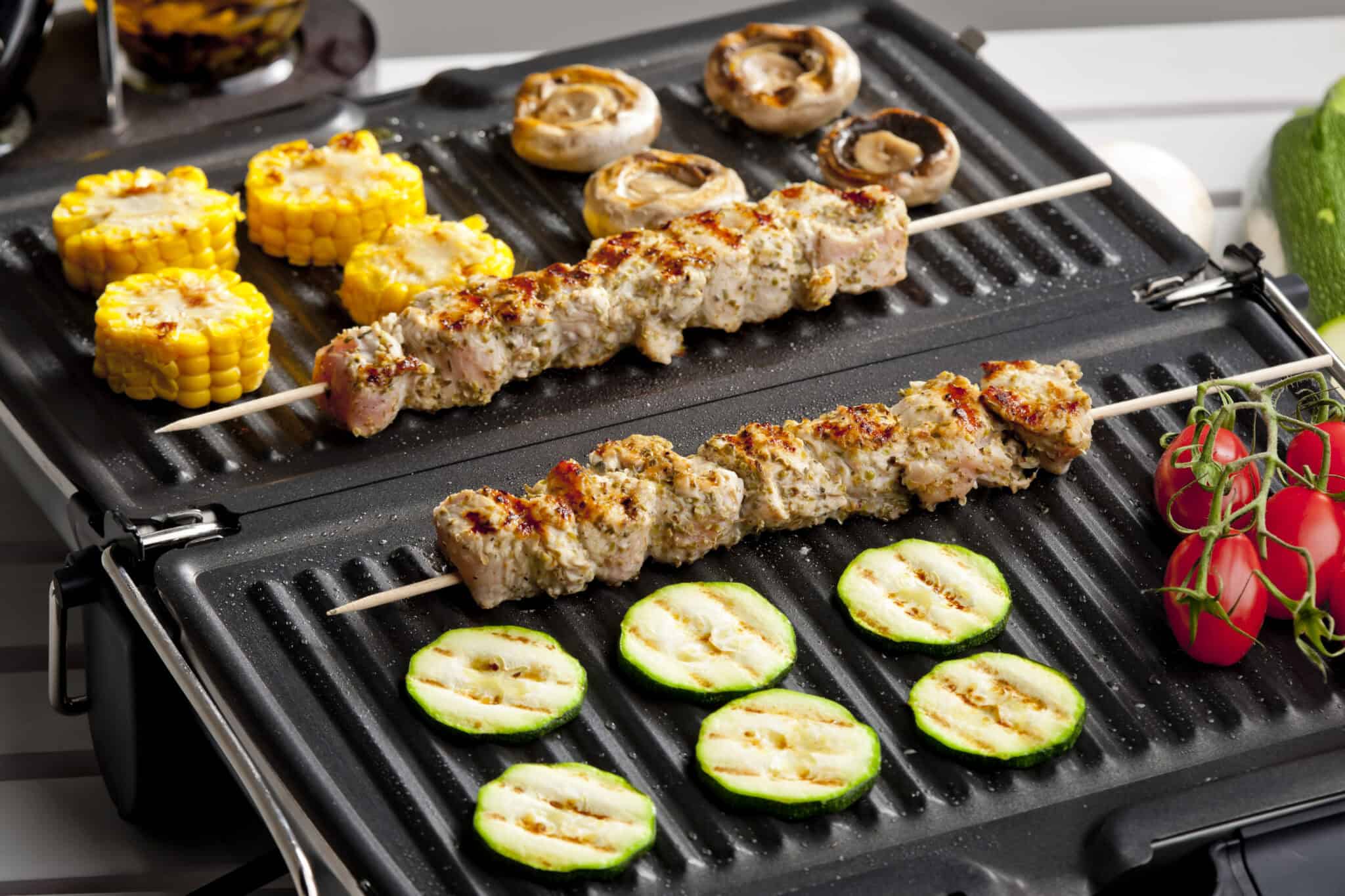 Getting Charcoal Flavor on an Electric Grill - How to Guide - Foods Guy