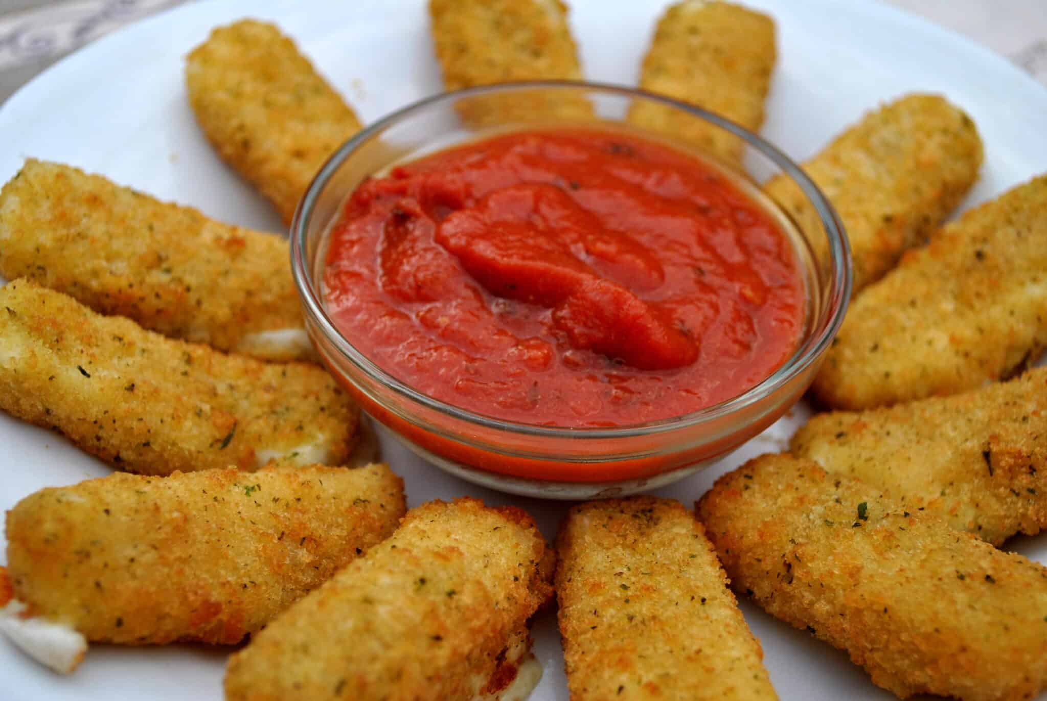 11 Best Sauces for Mozzarella Sticks 2026