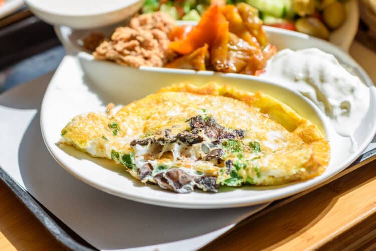Embassy Suites Breakfast Hours (And Typical Menu)