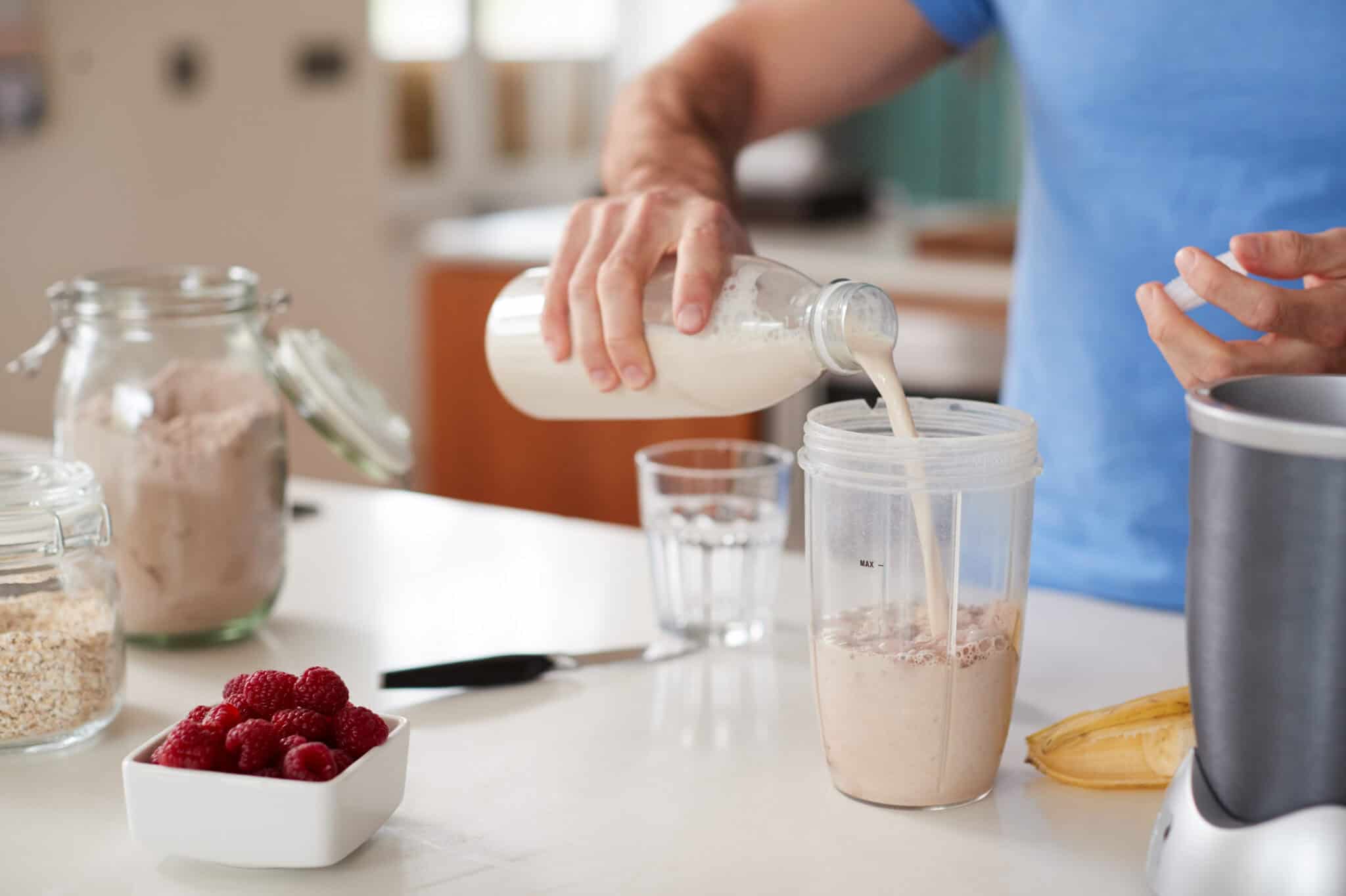 9 Best Milk for Protein Shakes