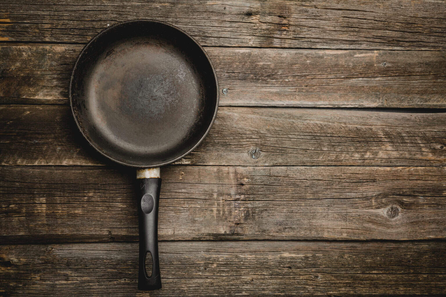 Non-Stick Pan Coating Coming Off – How to Handle It
