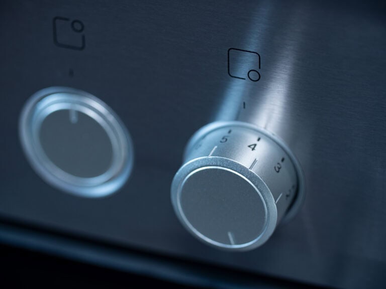 What Is Medium Heat on a Stovetop? (All You Need to Know)