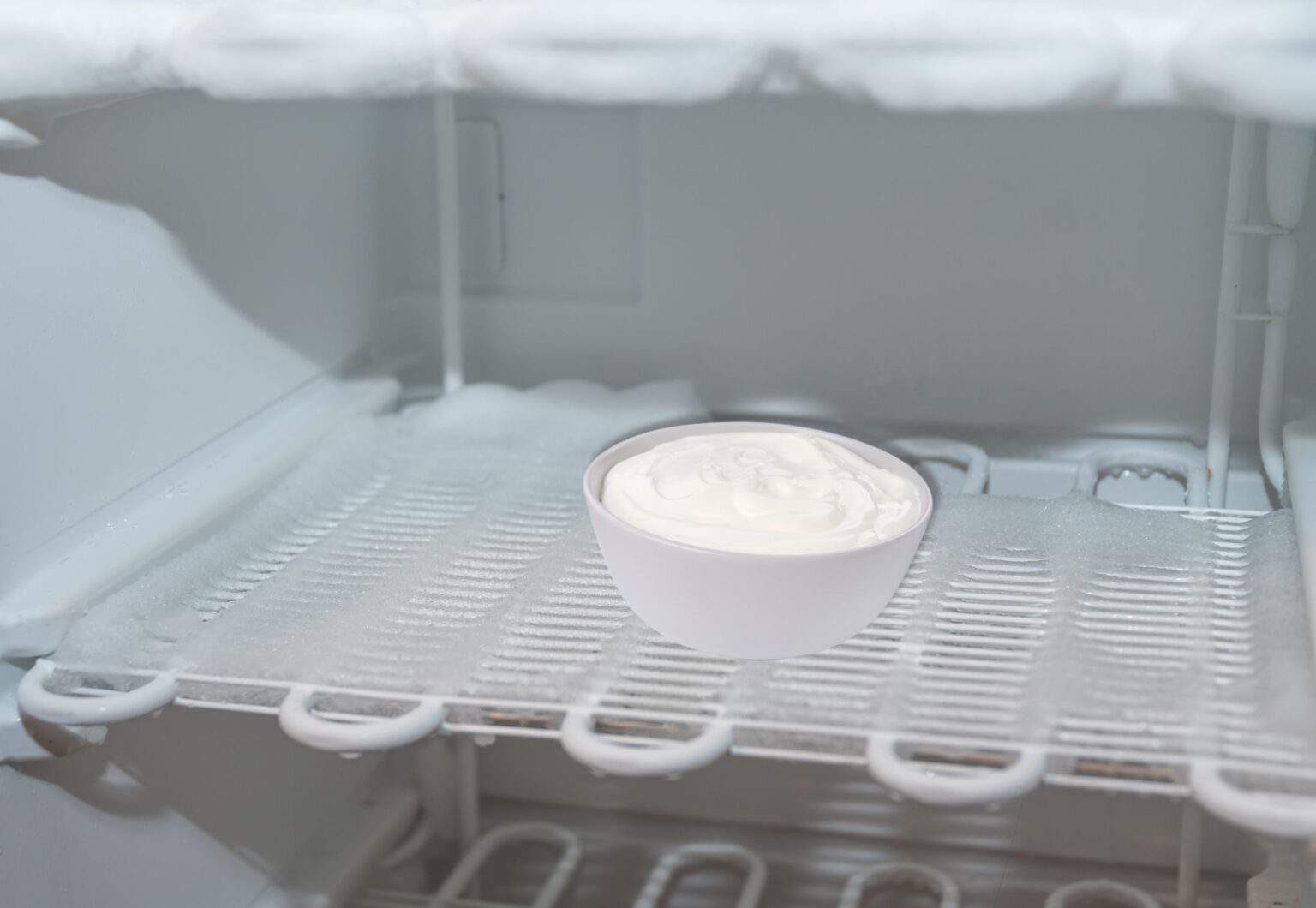 How Long Can Heavy Cream Sit Out? – Complete Guide