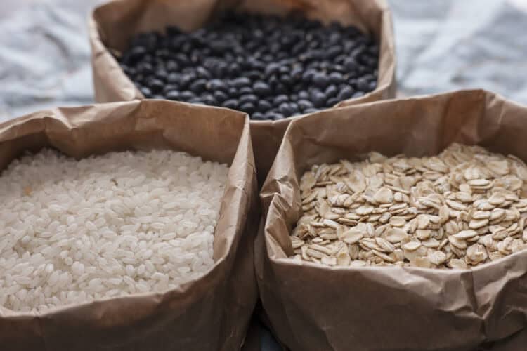 Rice vs. Oatmeal – What’s the Difference?